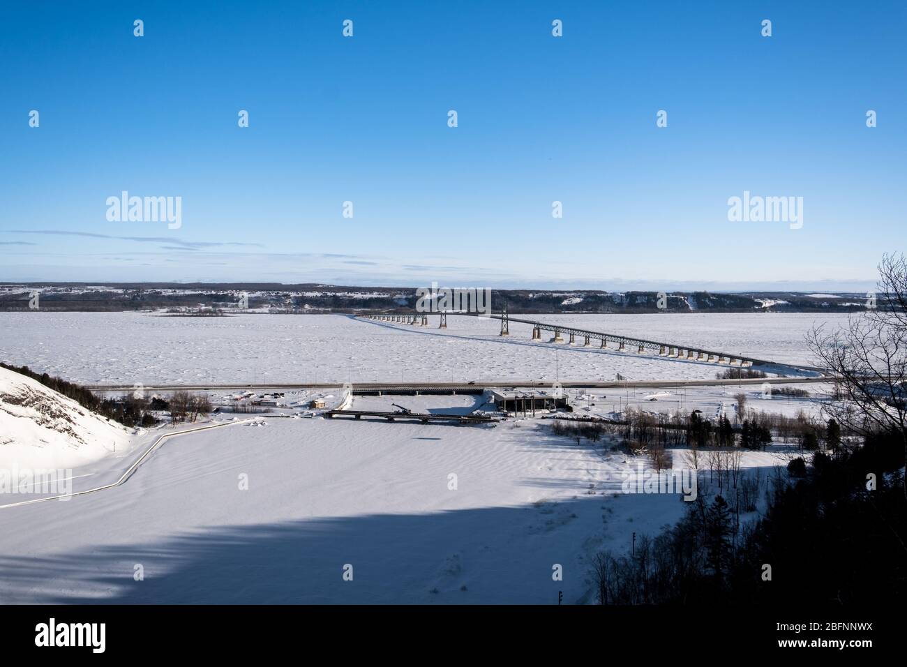 Ice bridge quebec canada hi-res stock photography and images - Alamy