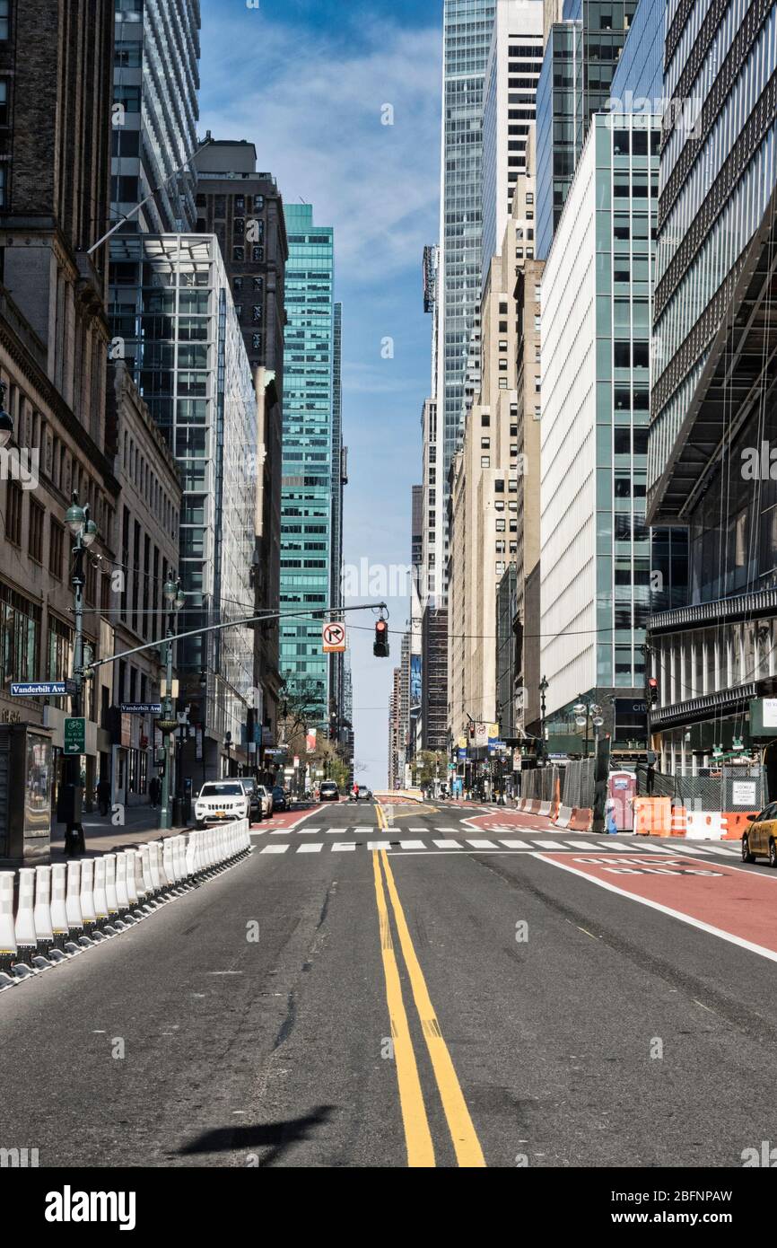 Empty new york city bus hi-res stock photography and images - Alamy