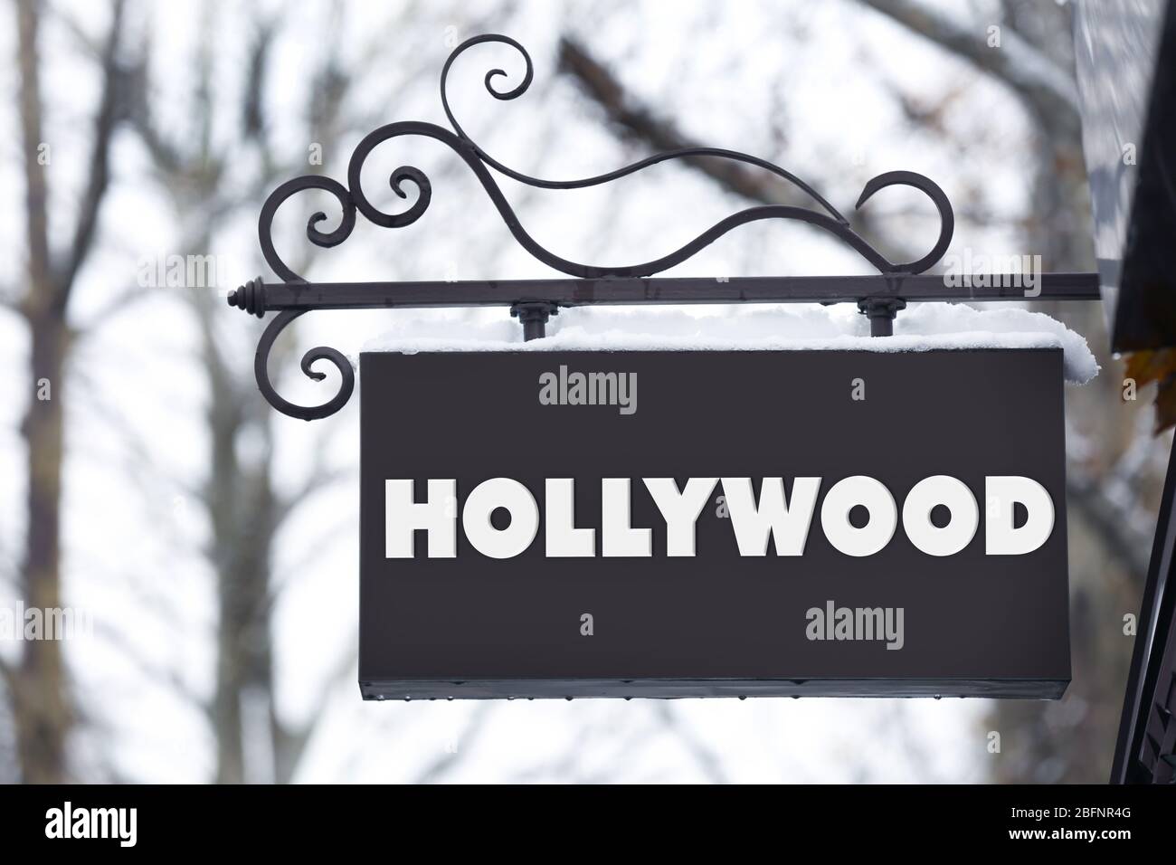 Street sign with word HOLLYWOOD Stock Photo - Alamy