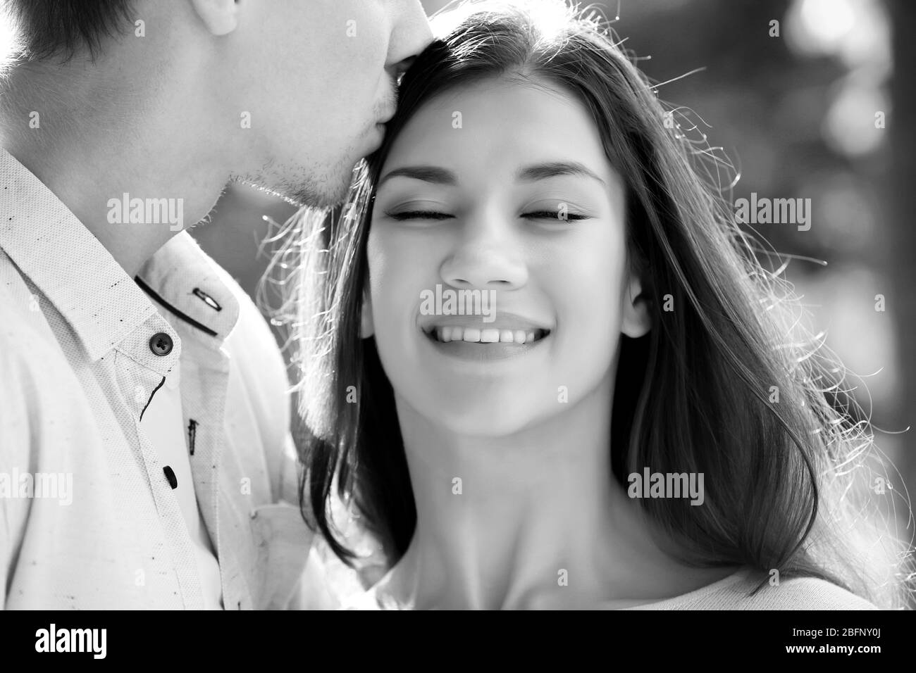 Couple hug happiness outdoor Black and White Stock Photos & Images - Alamy