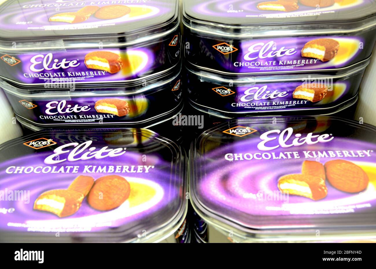 Chocolate aisle supermarket hi-res stock photography and images - Alamy