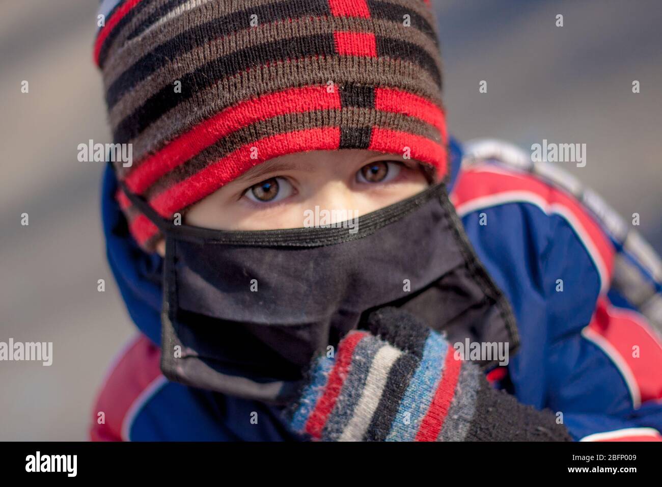 Medical mask. Crown protection. COVID-19. Protective breathing masks on ...