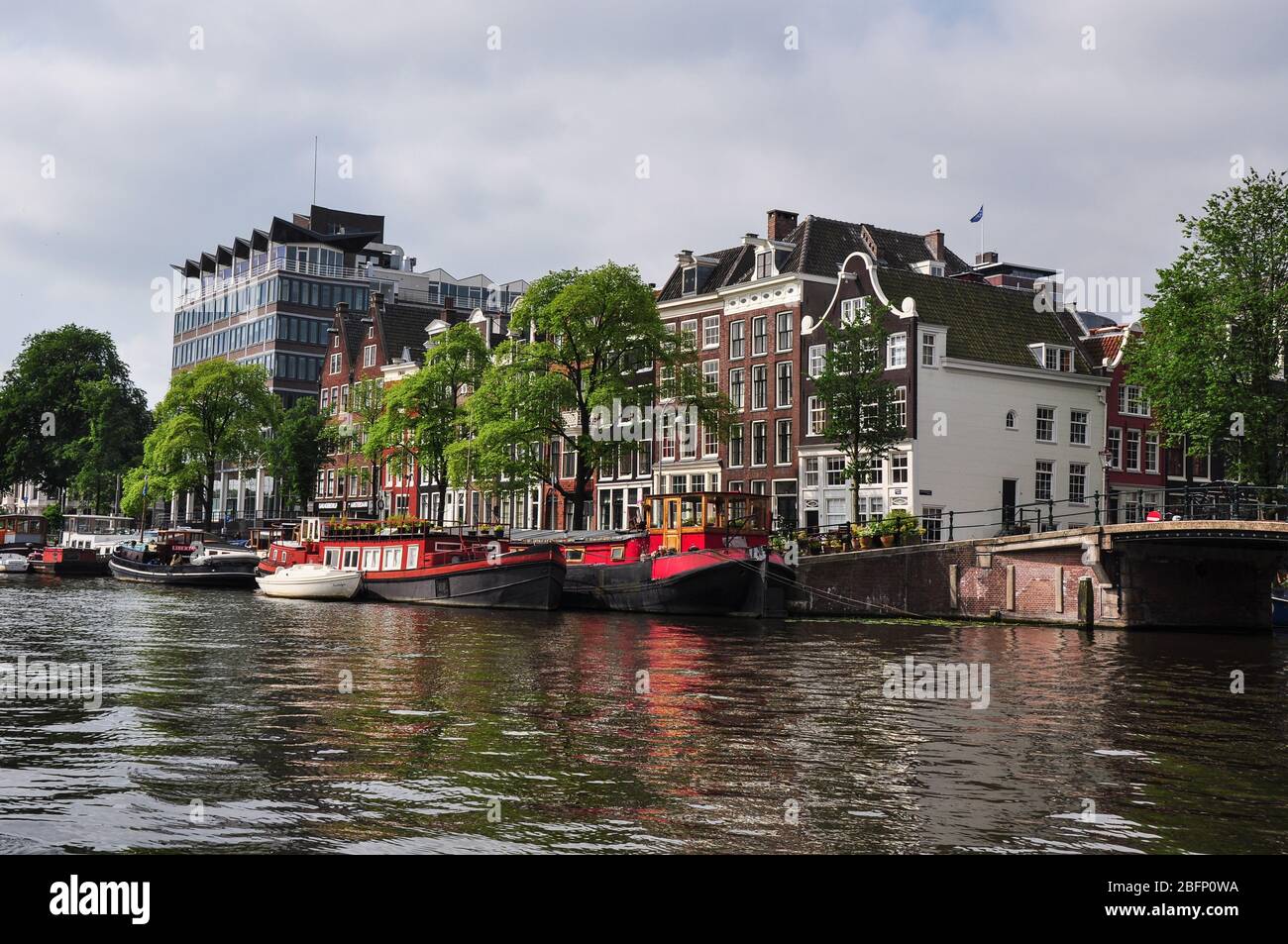 Canals and waterways of Amsterdam Stock Photo - Alamy