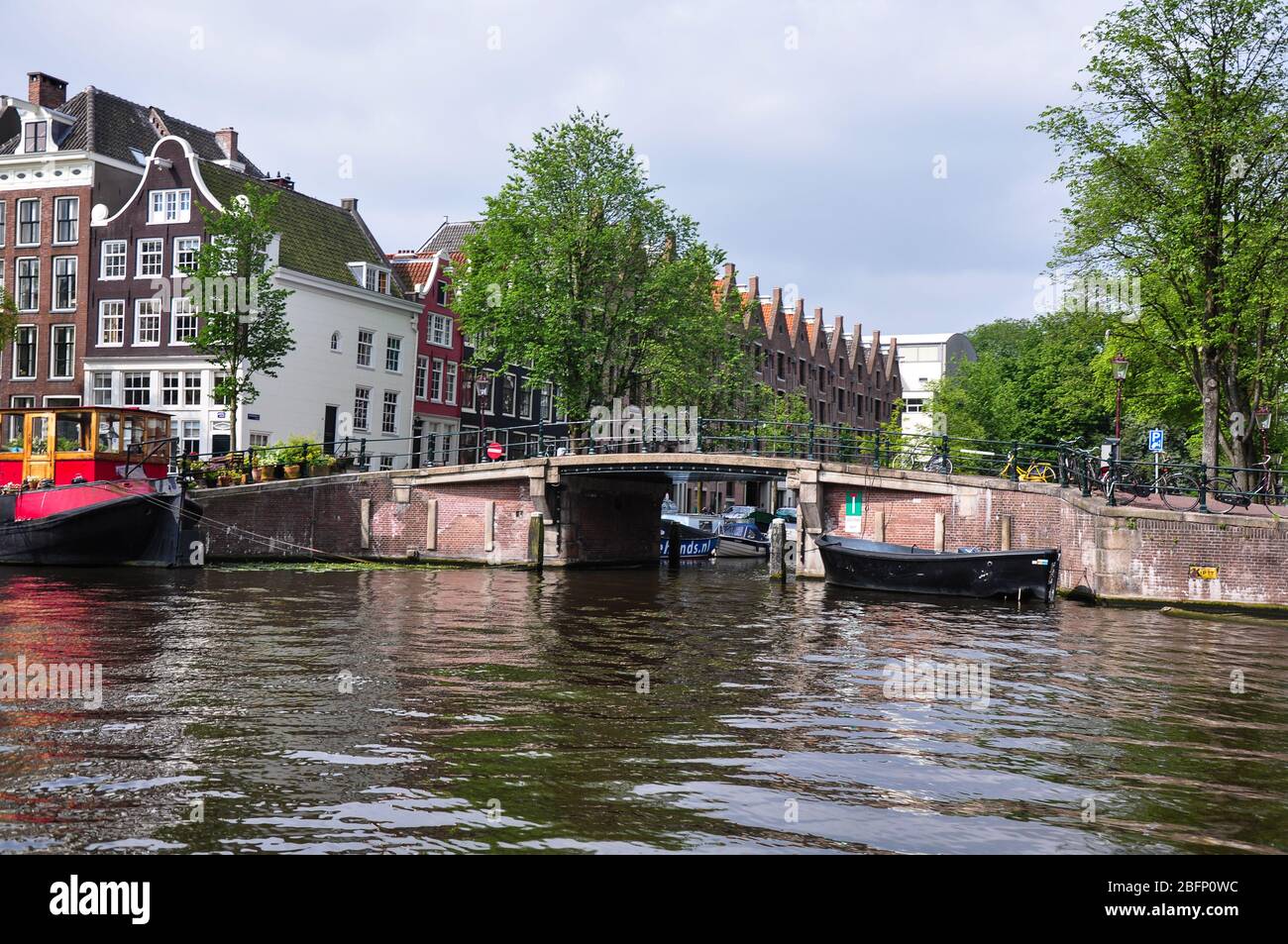 Canals and waterways of Amsterdam Stock Photo - Alamy