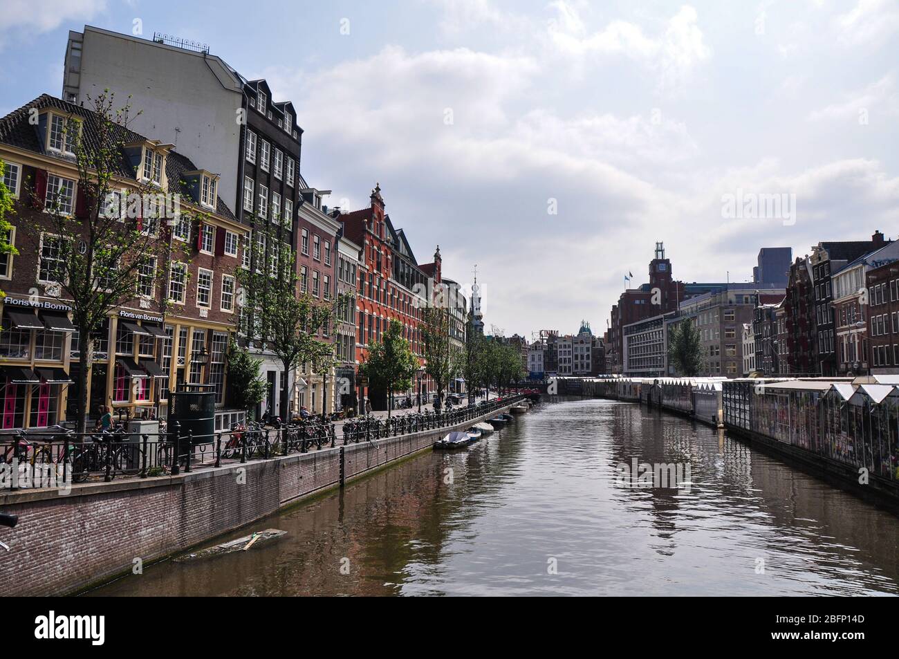 Canals and waterways of Amsterdam Stock Photo - Alamy