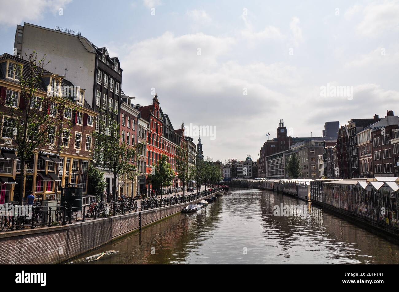 Canals and waterways of Amsterdam Stock Photo - Alamy
