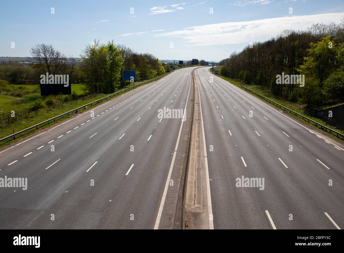 Junction 28 m1 motorway hi-res stock photography and images - Alamy