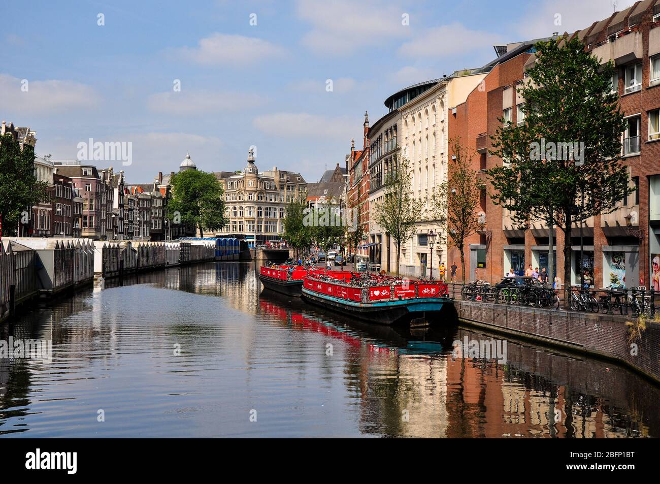 Canals and waterways of Amsterdam Stock Photo - Alamy