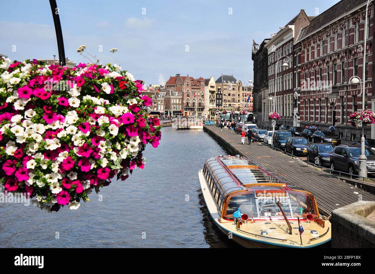 Canals and waterways of Amsterdam Stock Photo - Alamy