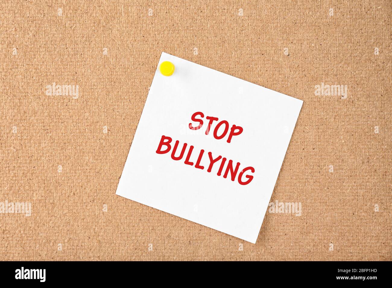 Paper note bully hi-res stock photography and images - Alamy