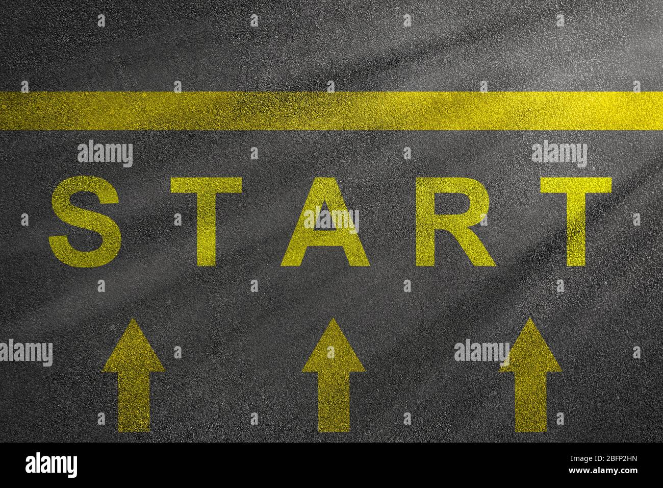 Start written on running track Stock Photo - Alamy