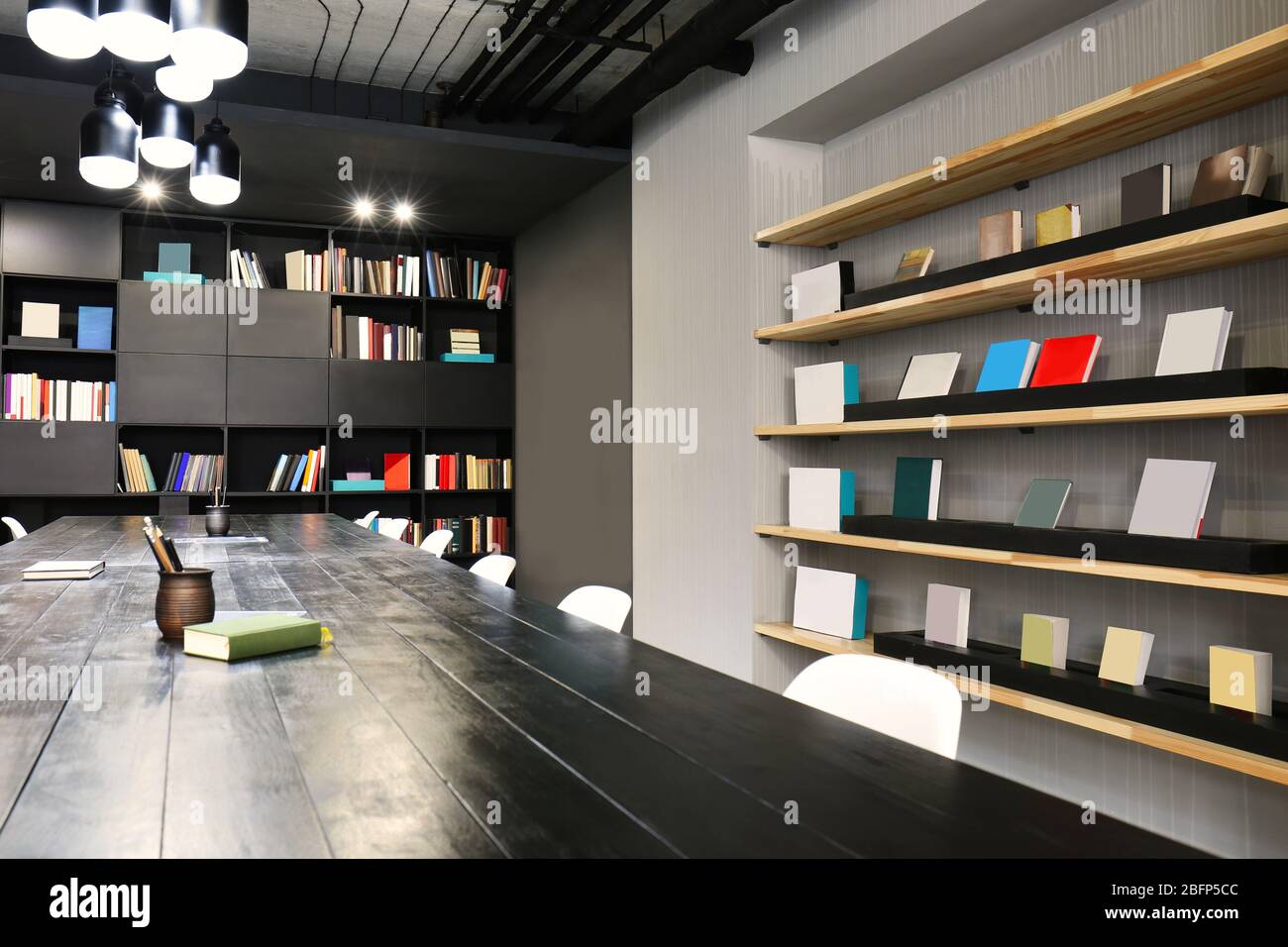 Modern library interior Stock Photo - Alamy