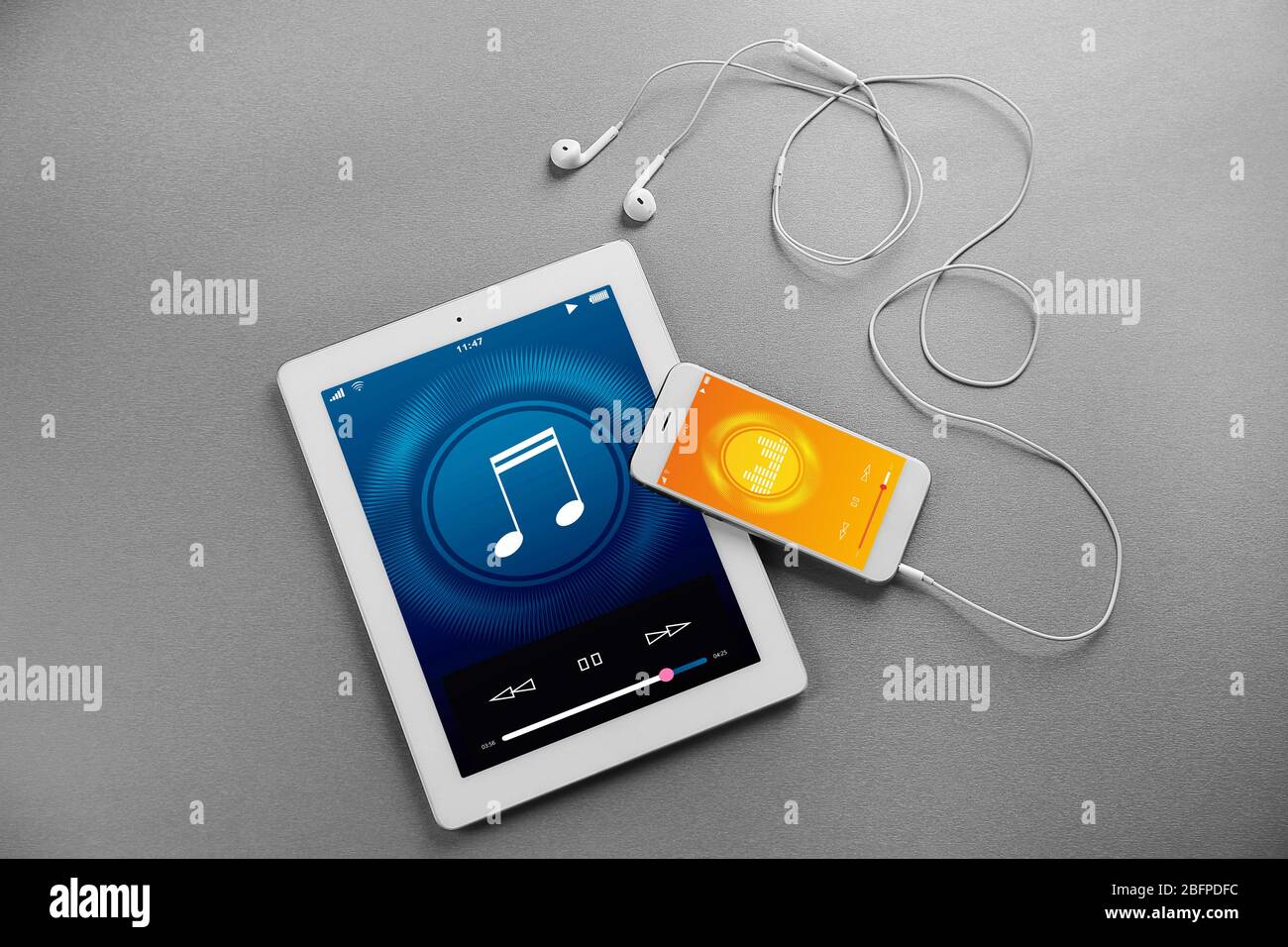 Online volume equalizer hi-res stock photography and images - Alamy