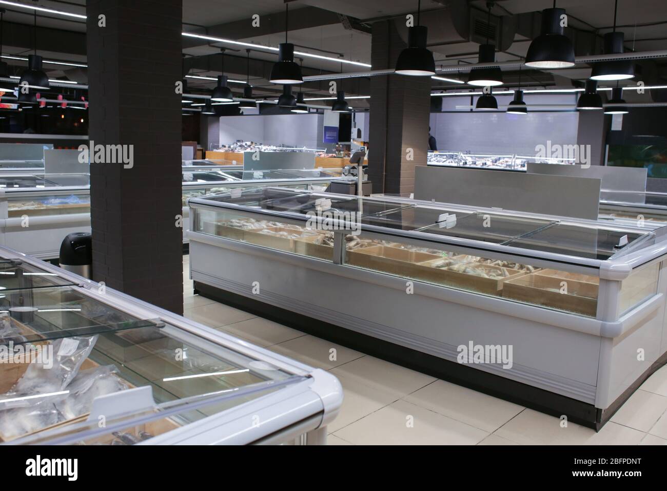 Modern design of supermarket interior Stock Photo - Alamy