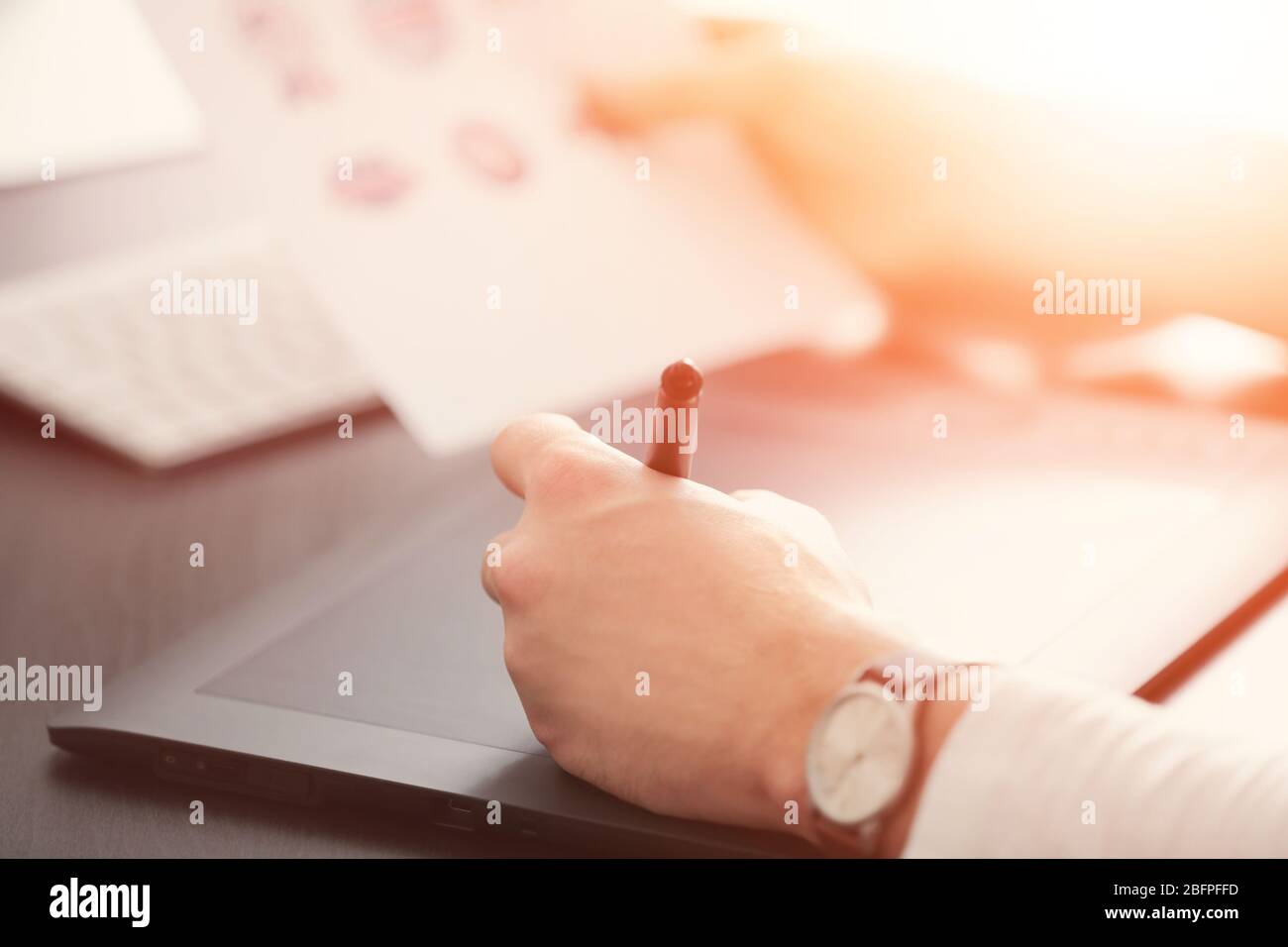 Man designing interior computer hi-res stock photography and images - Alamy