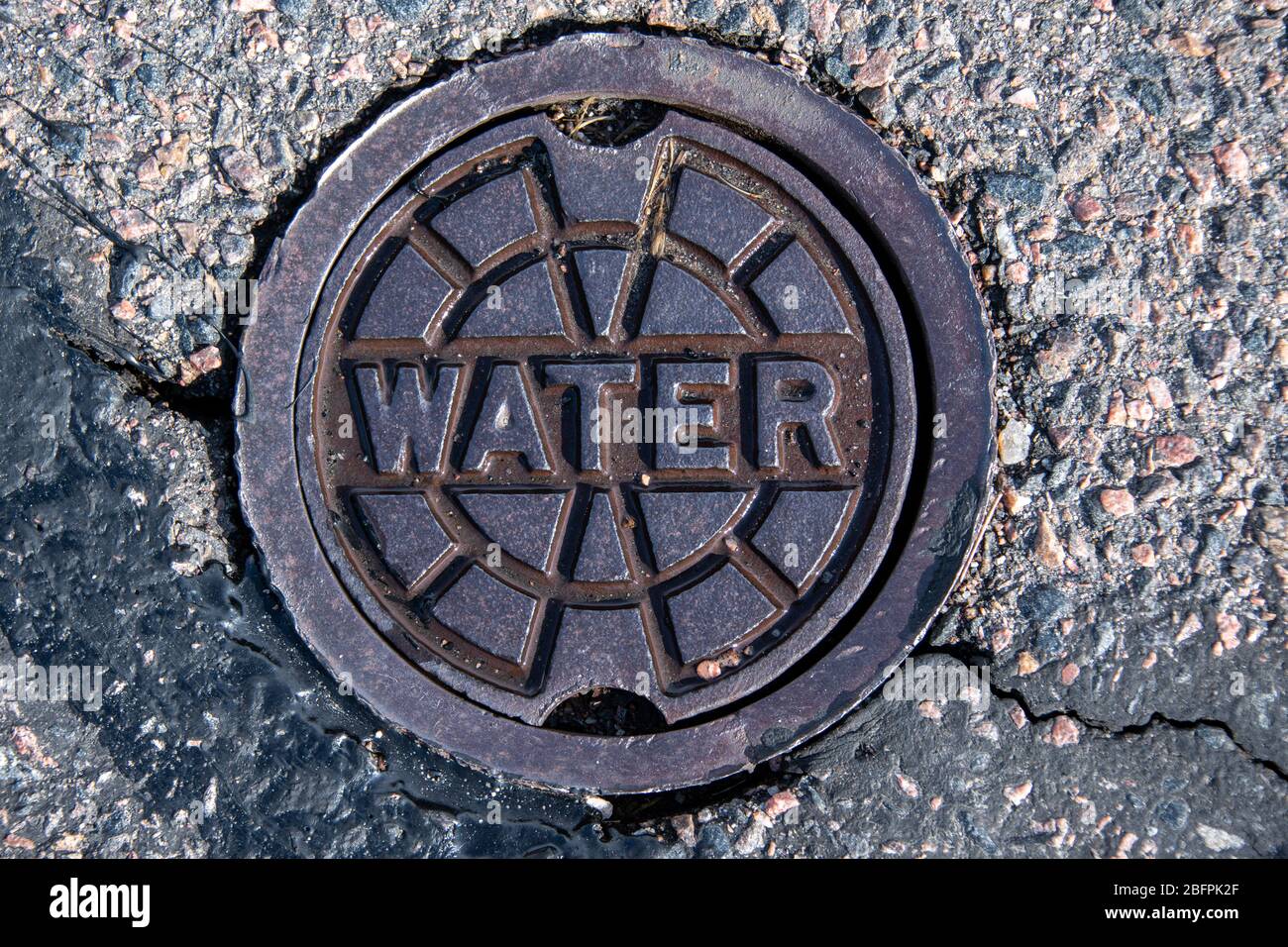 Storm drain background texture hi-res stock photography and images - Alamy