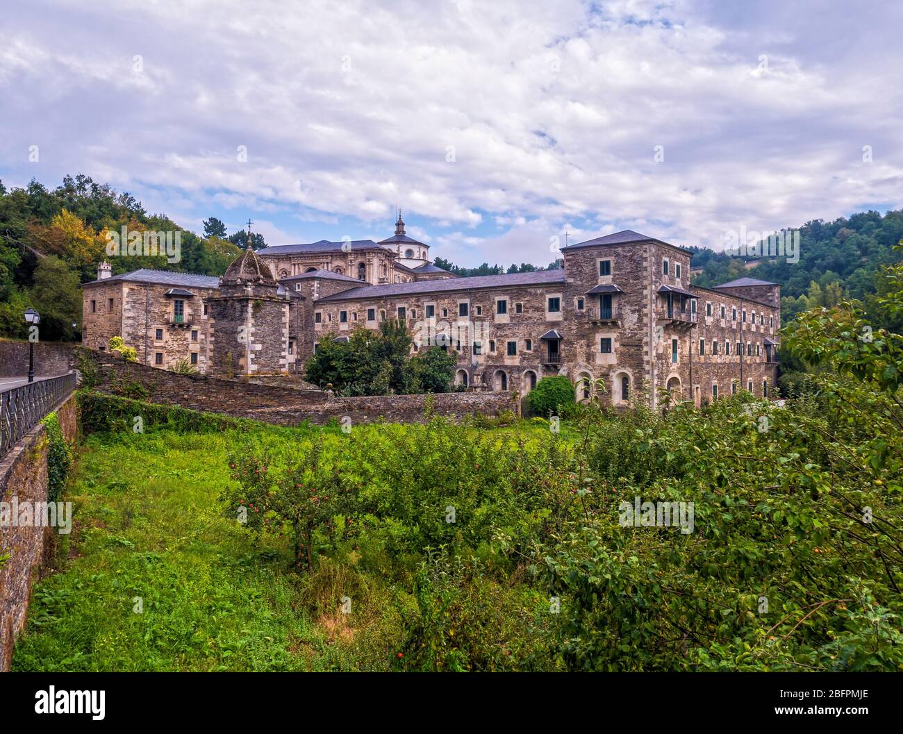 Monasterio de San Julián de Samos. Lugo. Galicia. España Stock Photo ...