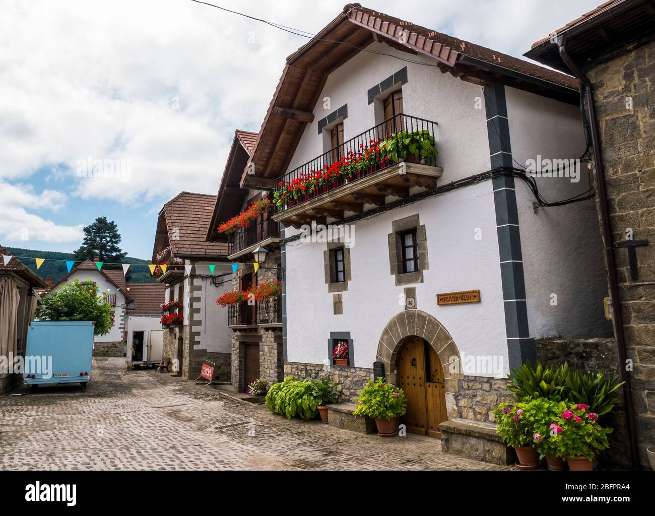 Arquitectura navarra hi-res stock photography and images - Alamy