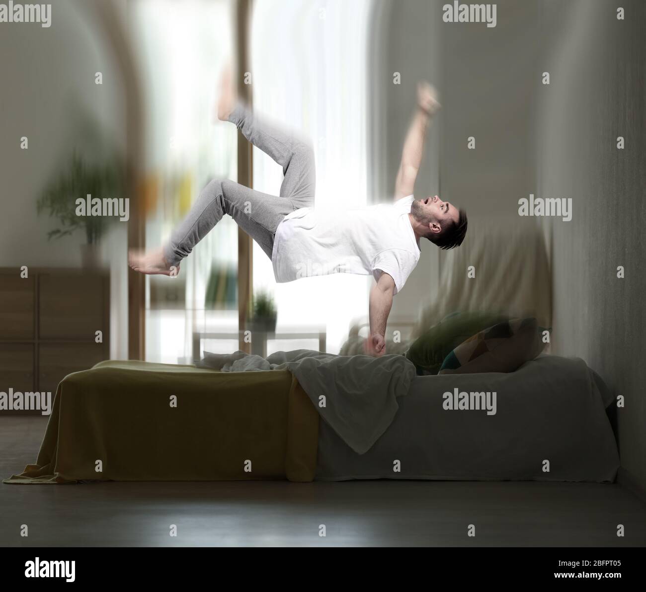 Man falling dream hi-res stock photography and images - Alamy