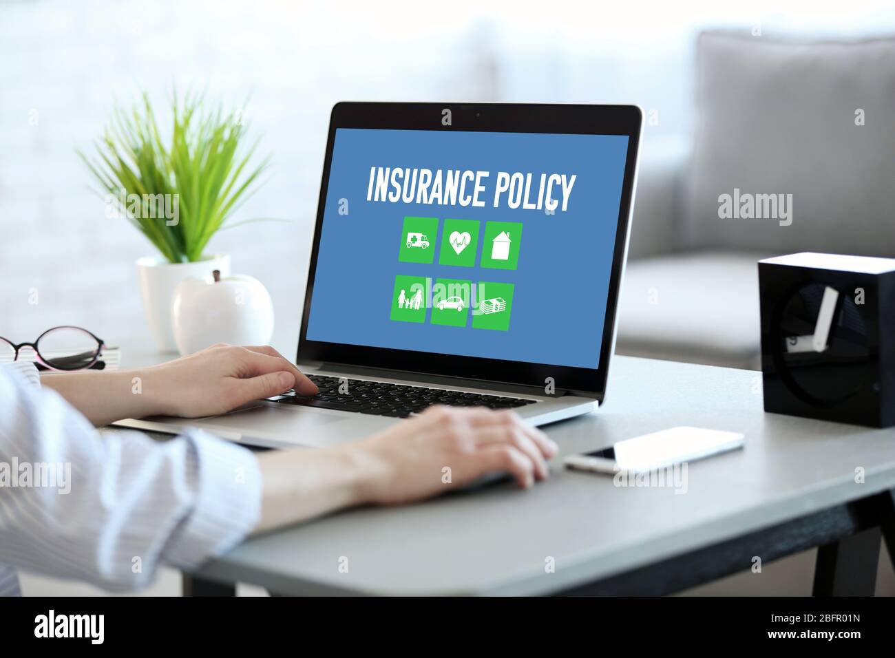 Smart quotes hi-res stock photography and images - Alamy