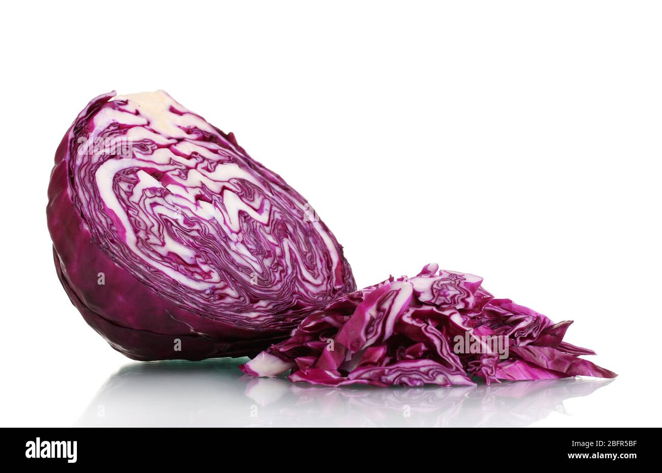 sliced red cabbage isolated on white Stock Photo - Alamy