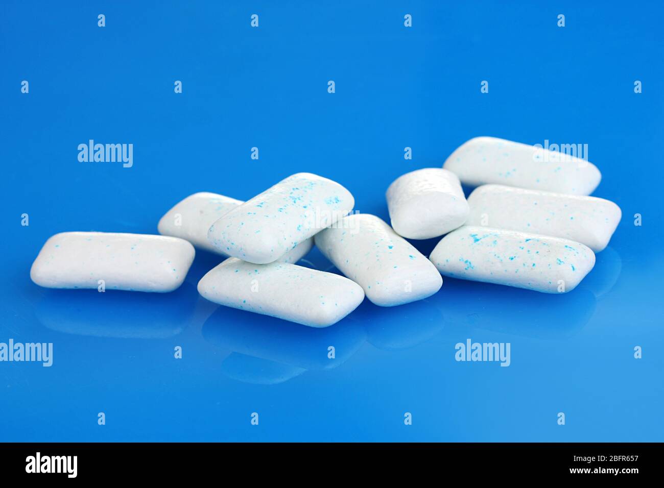 Mouth freshen hi-res stock photography and images - Alamy