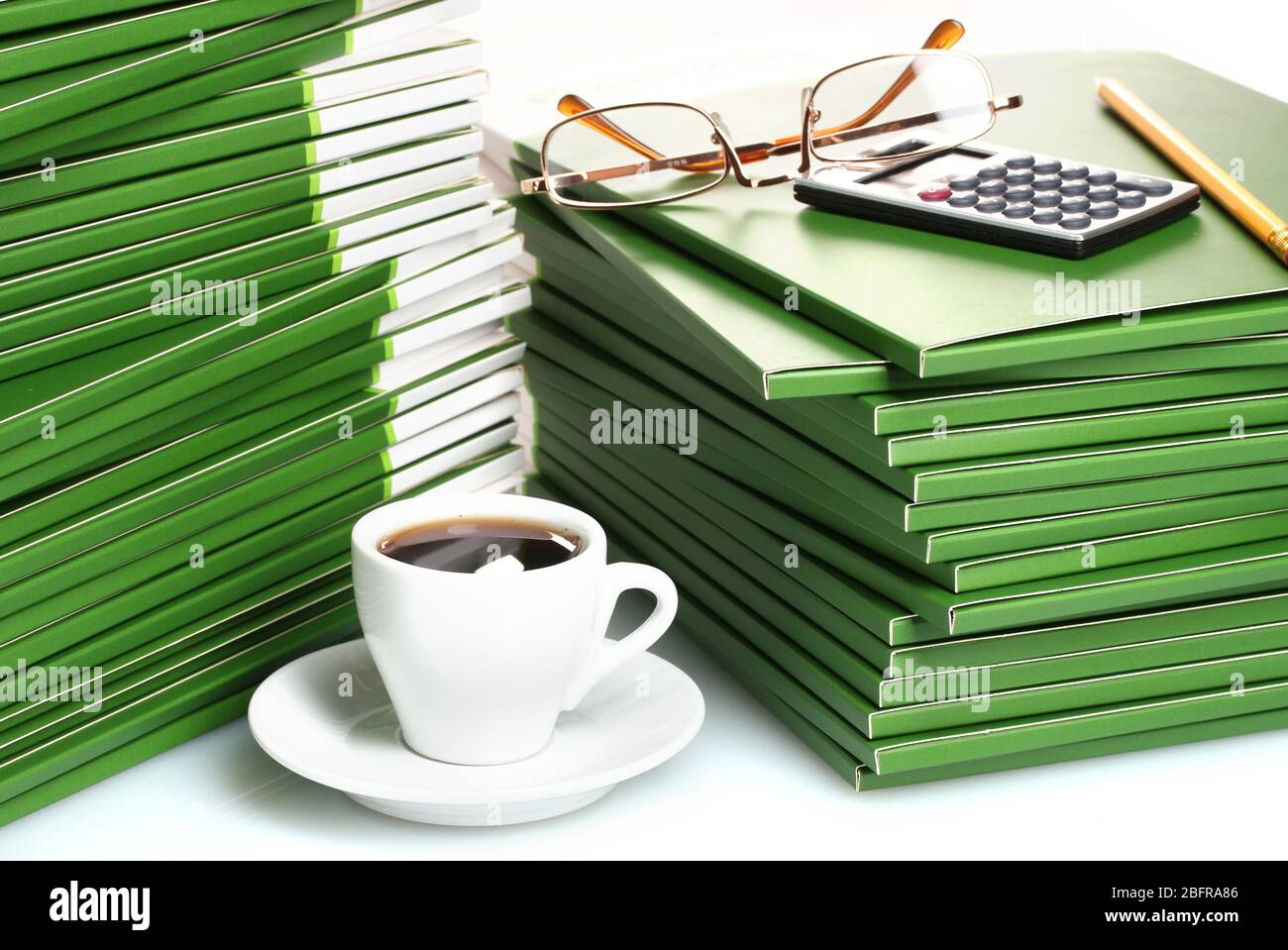 Tall coffee paper cup hi-res stock photography and images - Alamy