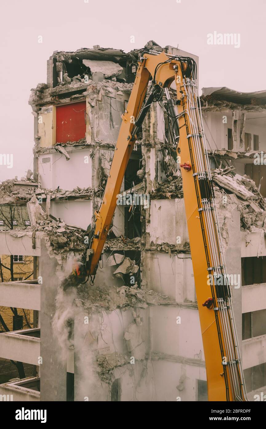 Yellow cross arm structure hi-res stock photography and images - Alamy