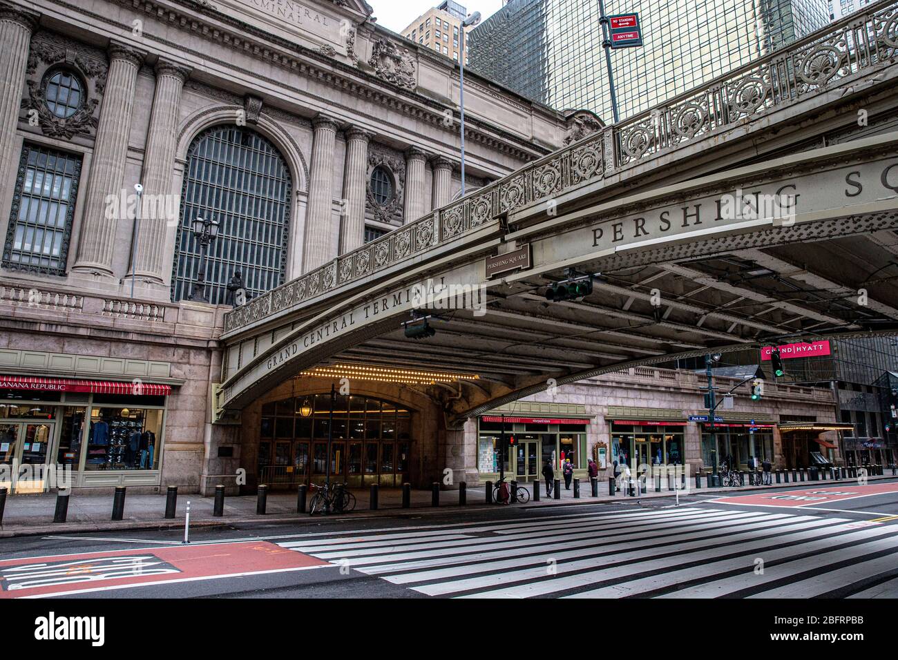 New York, N.Y/USA – 20th April 2020: The arch at Pershing Square across ...