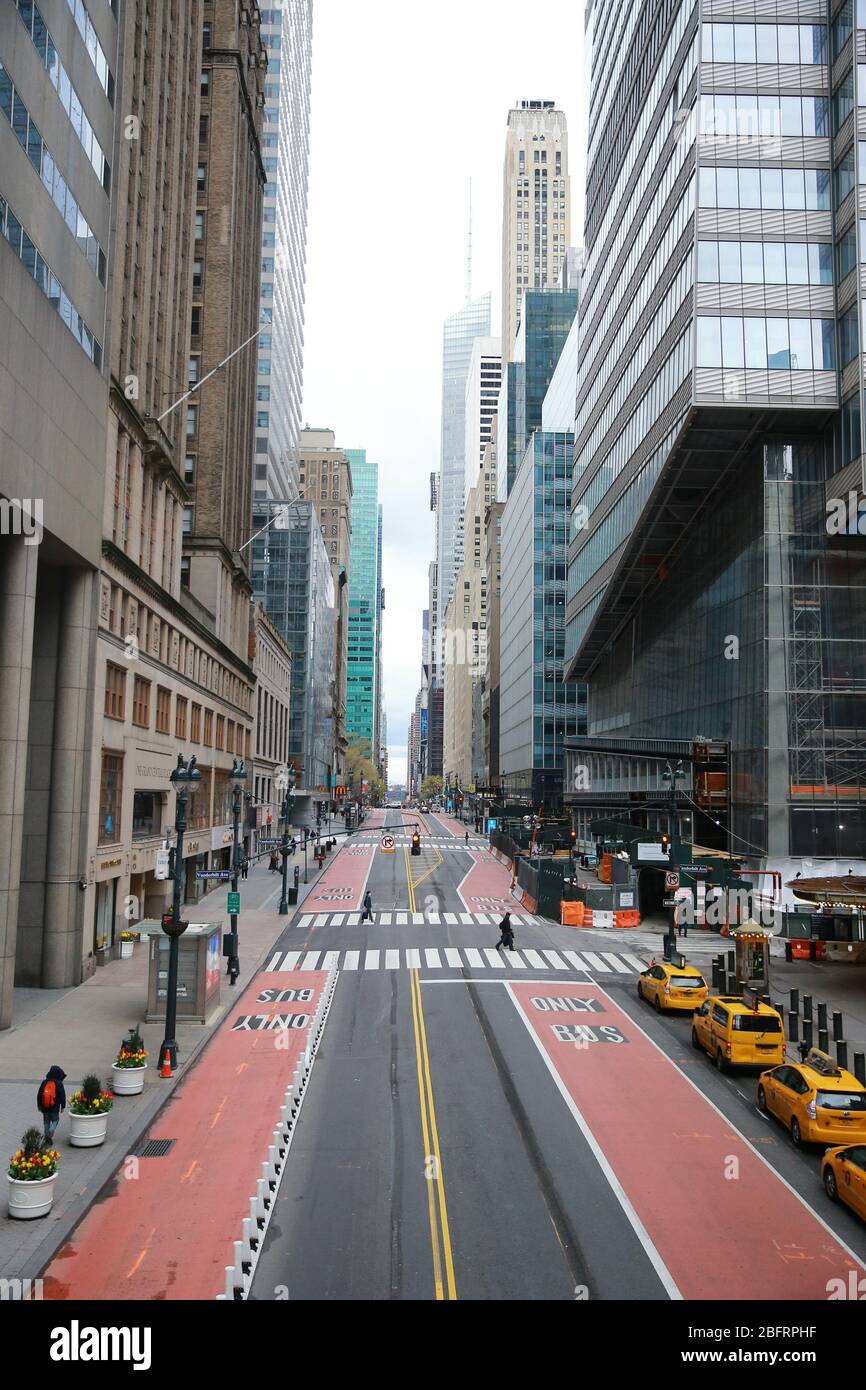 West 42nd street signs hi-res stock photography and images - Alamy