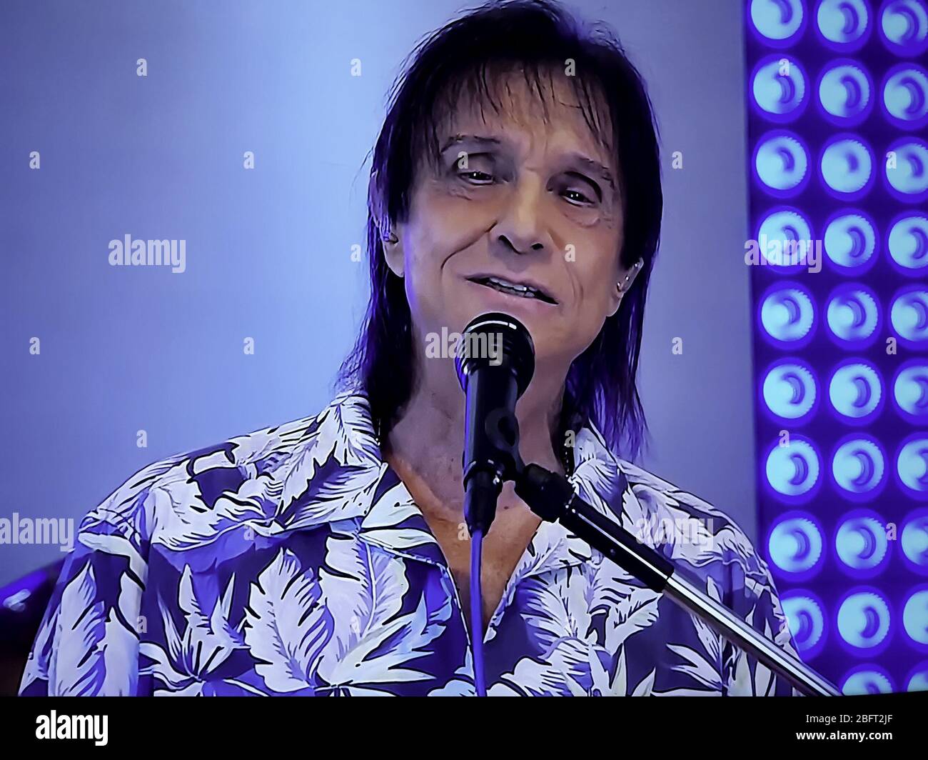 Birthday of roberto carlos hi-res stock photography and images - Alamy