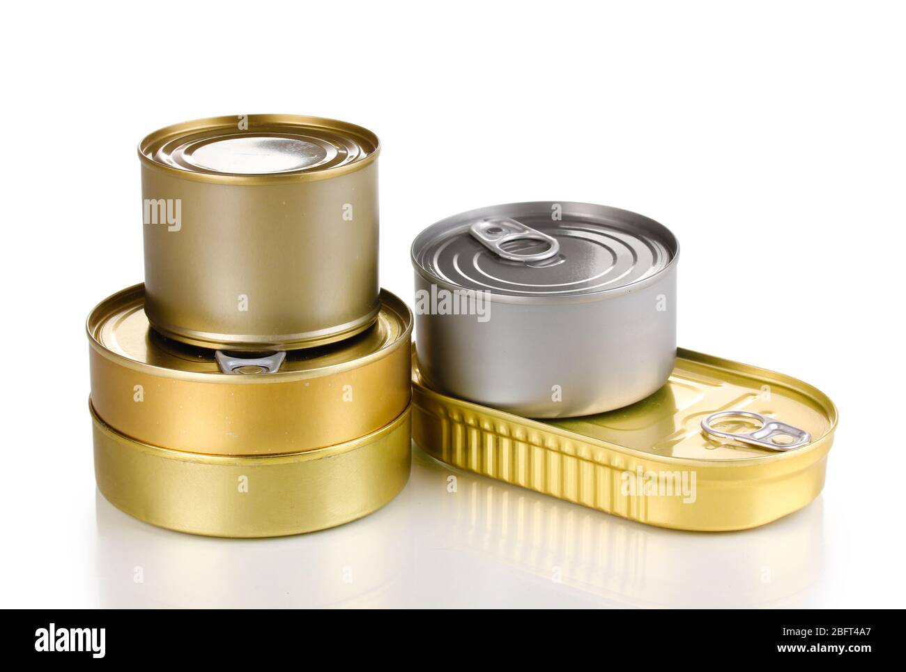Tin cans food conserved closeup hi-res stock photography and images - Alamy