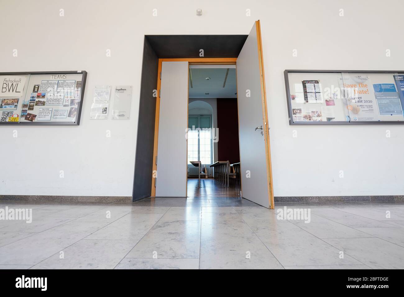 Mannheim, Germany. 17th Apr, 2020. In an empty corridor of the ...
