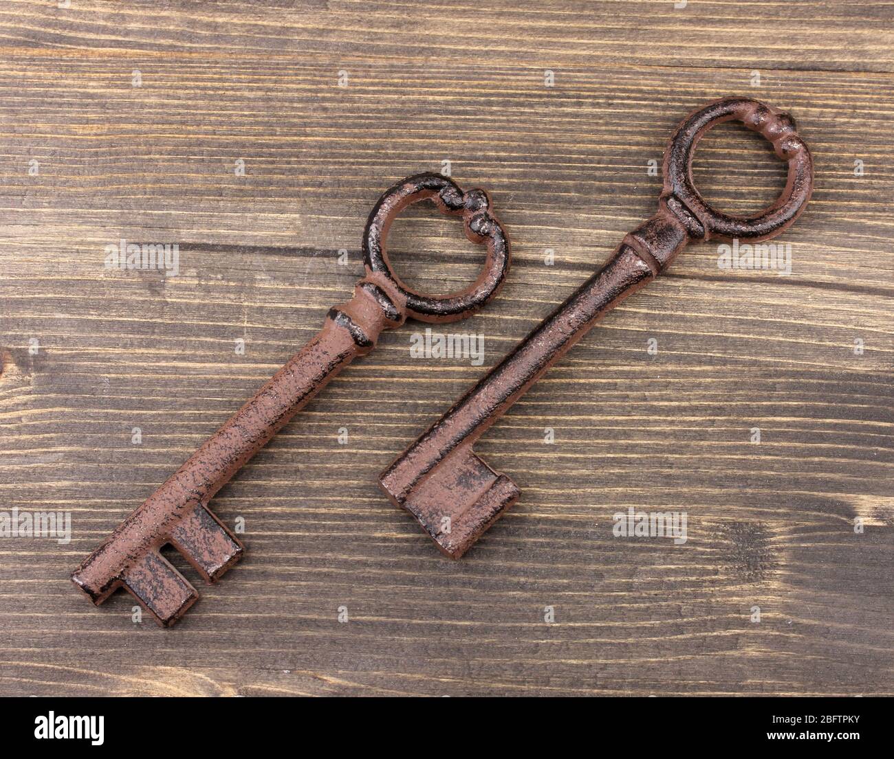 Two antique key hi-res stock photography and images - Alamy