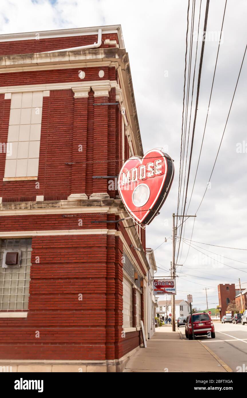 Moose building hi-res stock photography and images - Alamy