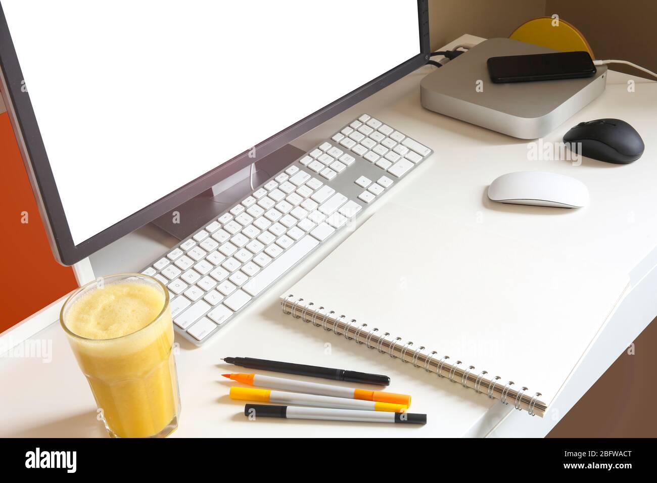 Minimalist Workspace - Working from Home Stock Photo - Alamy