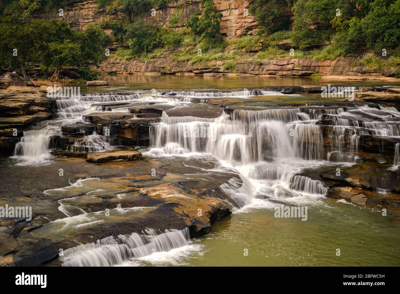 Beautiful river scenery hi-res stock photography and images - Alamy