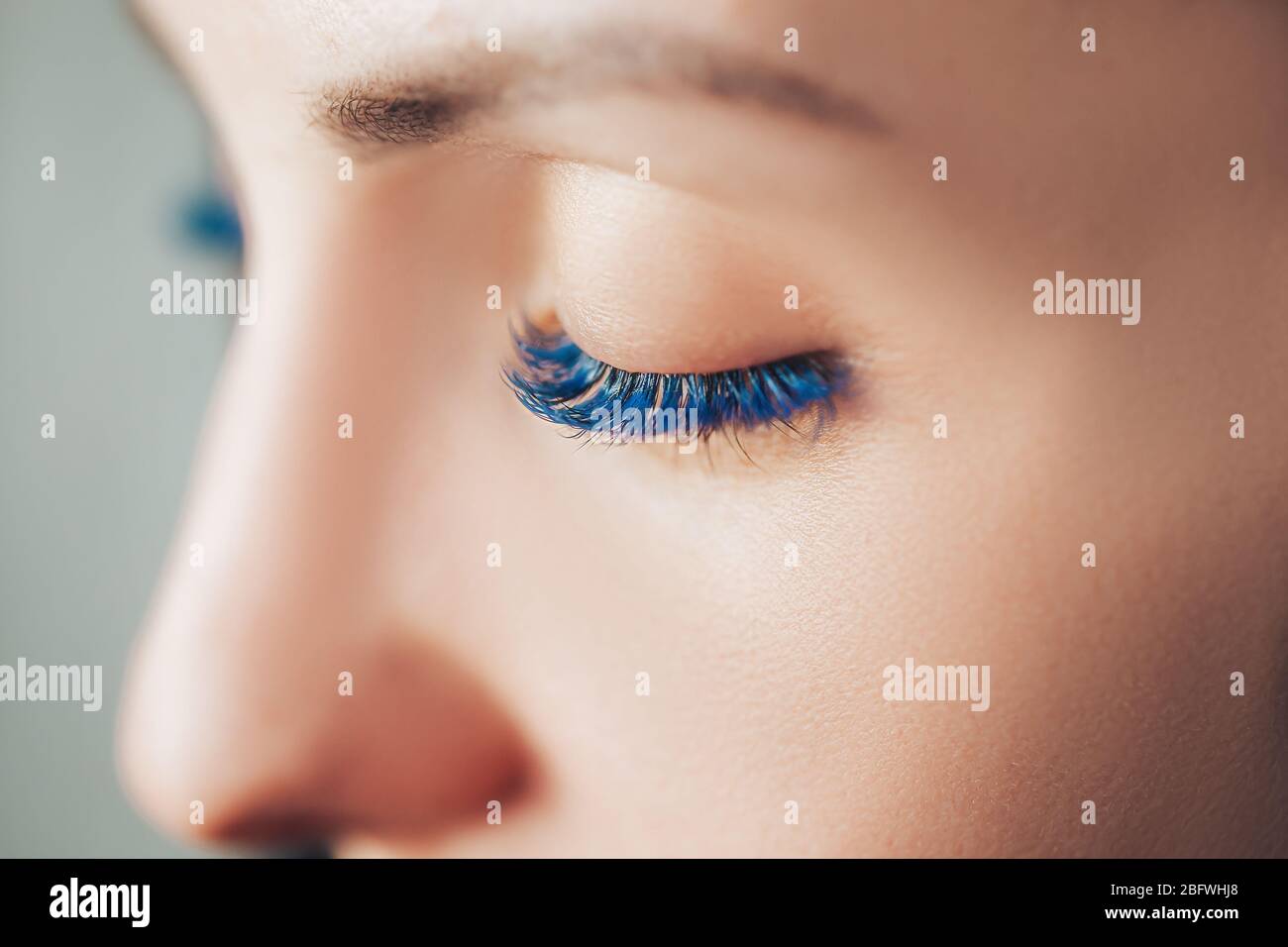 Professional eyelash hi-res stock photography and images - Alamy