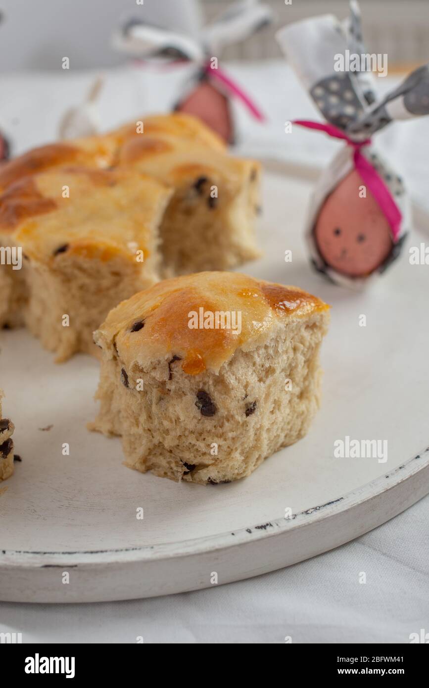 hot cross bun Stock Photo - Alamy