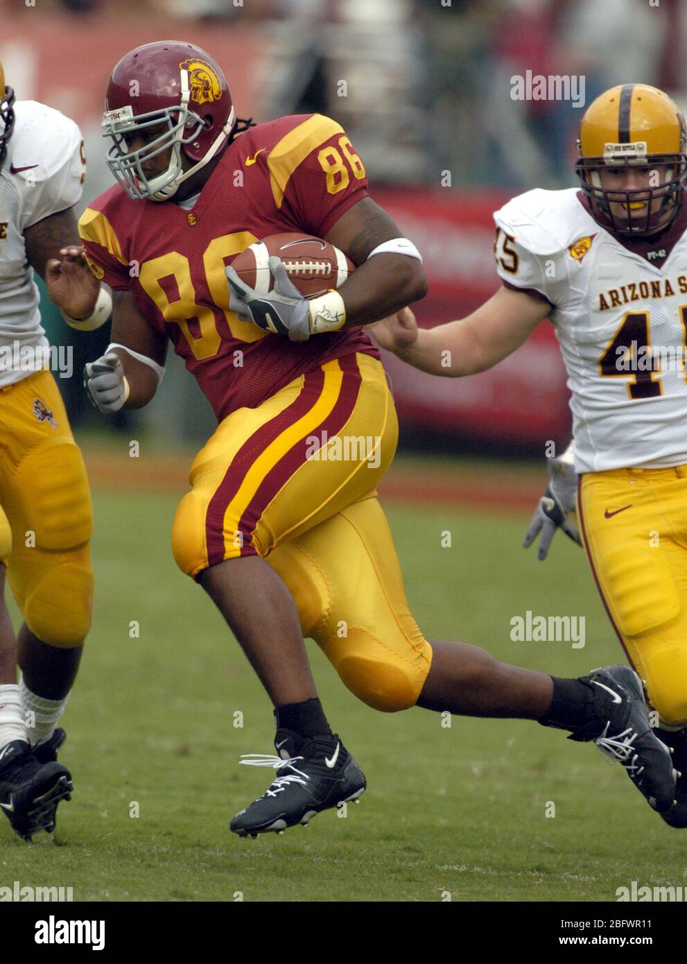 Los Angeles, United States. 16th Oct, 2004. USC junior tight end ...