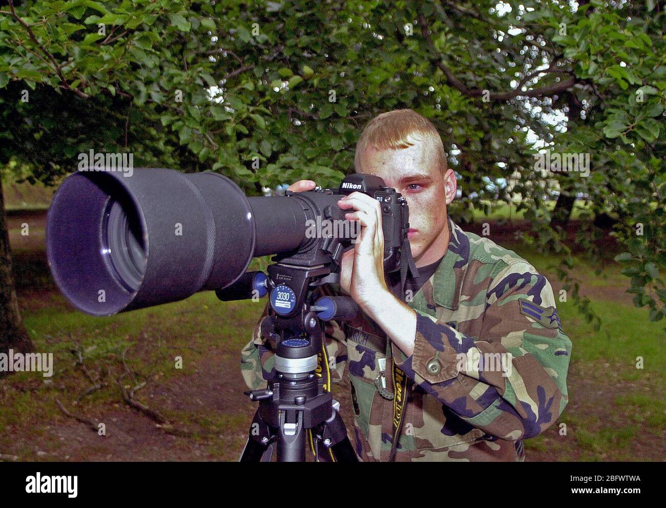 Nikon d1 camera hi-res stock photography and images - Alamy