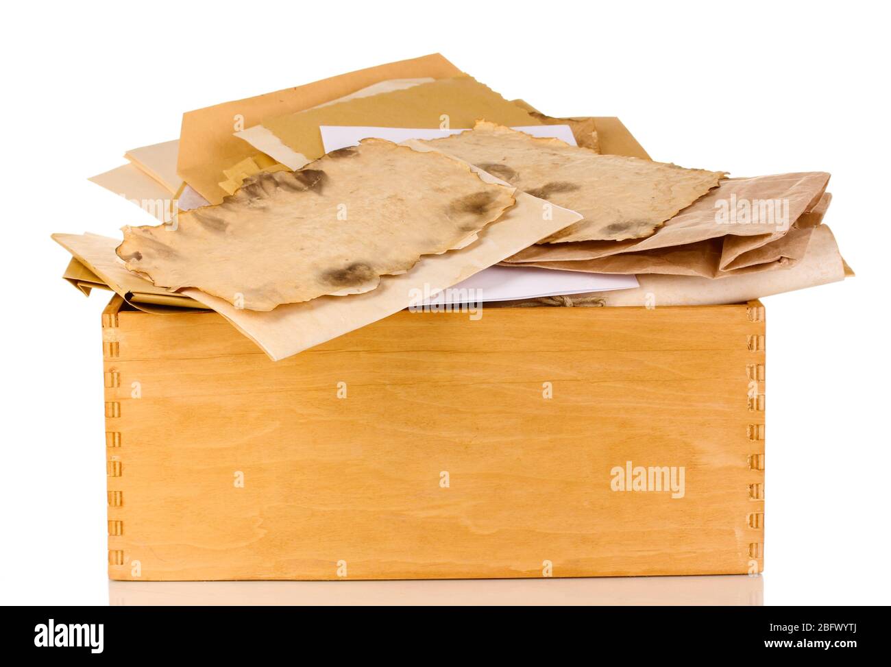 Wooden crate with papers and letters isolated on white Stock Photo - Alamy