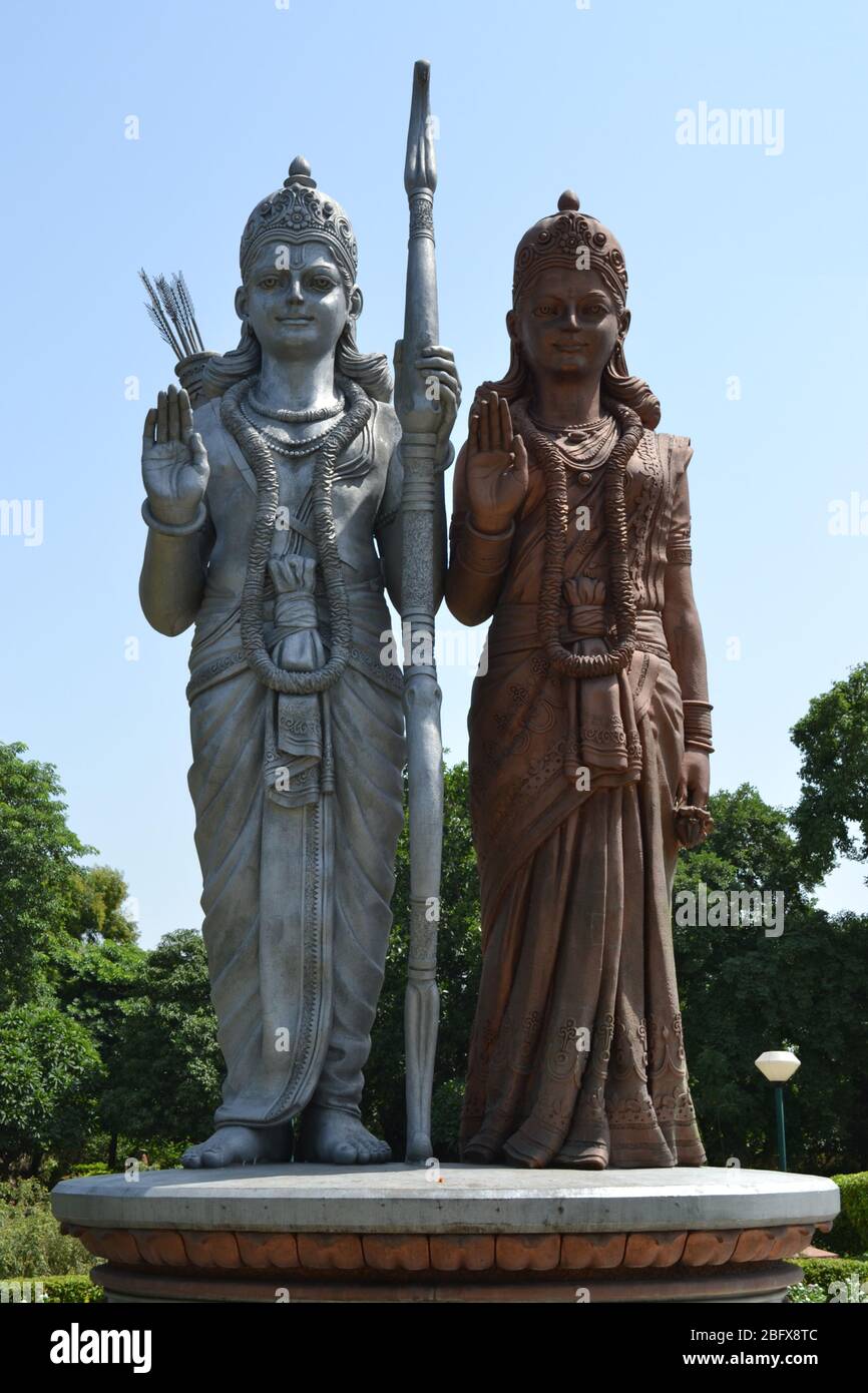 Indian statue of gods hi-res stock photography and images - Alamy
