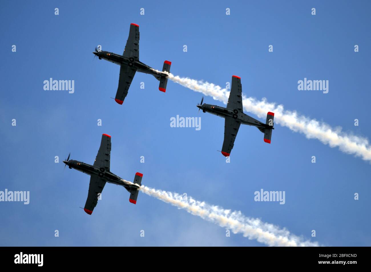 Propeller synchronization hi-res stock photography and images - Alamy