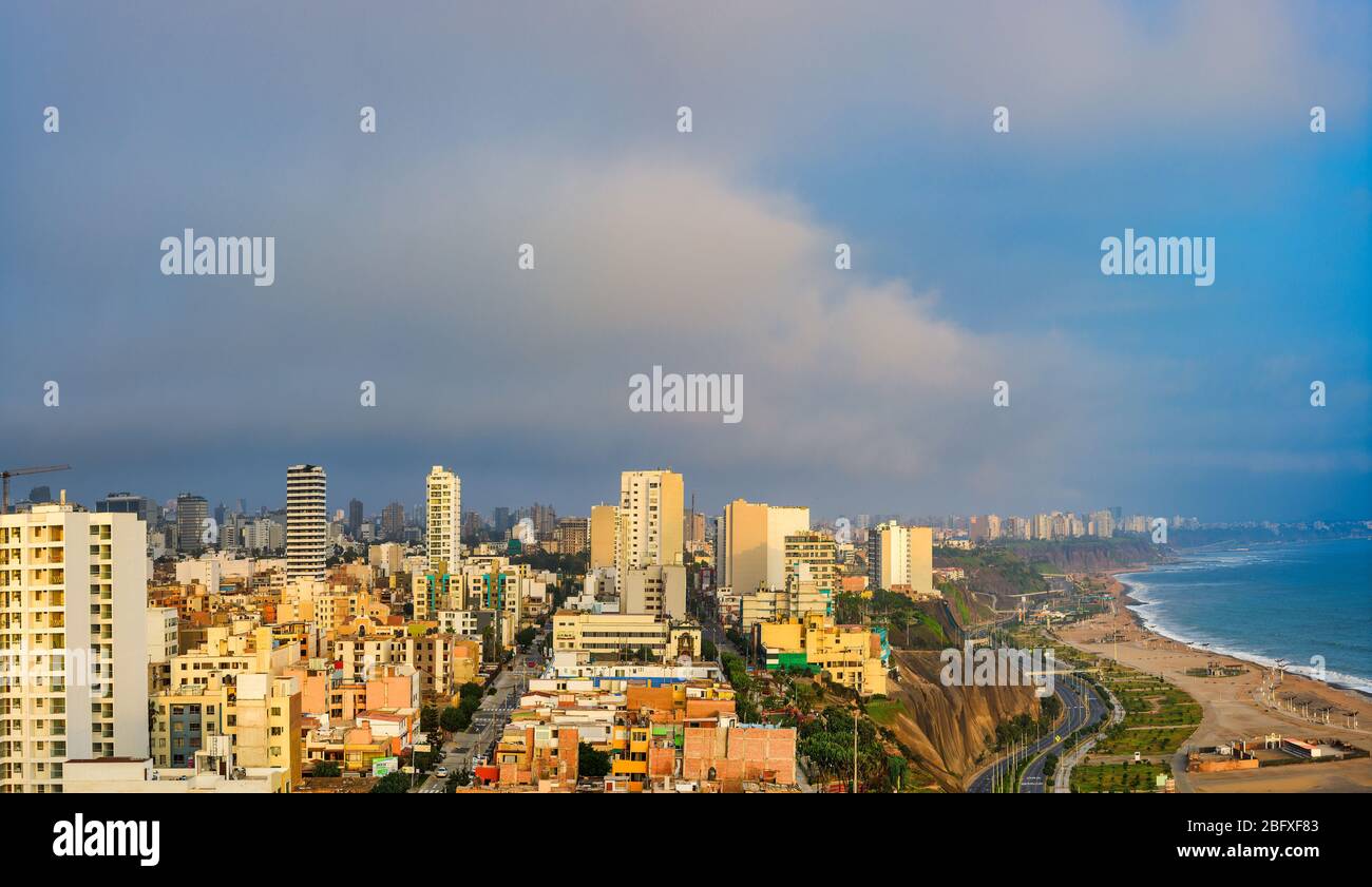 Lima city on pacific hi-res stock photography and images - Alamy