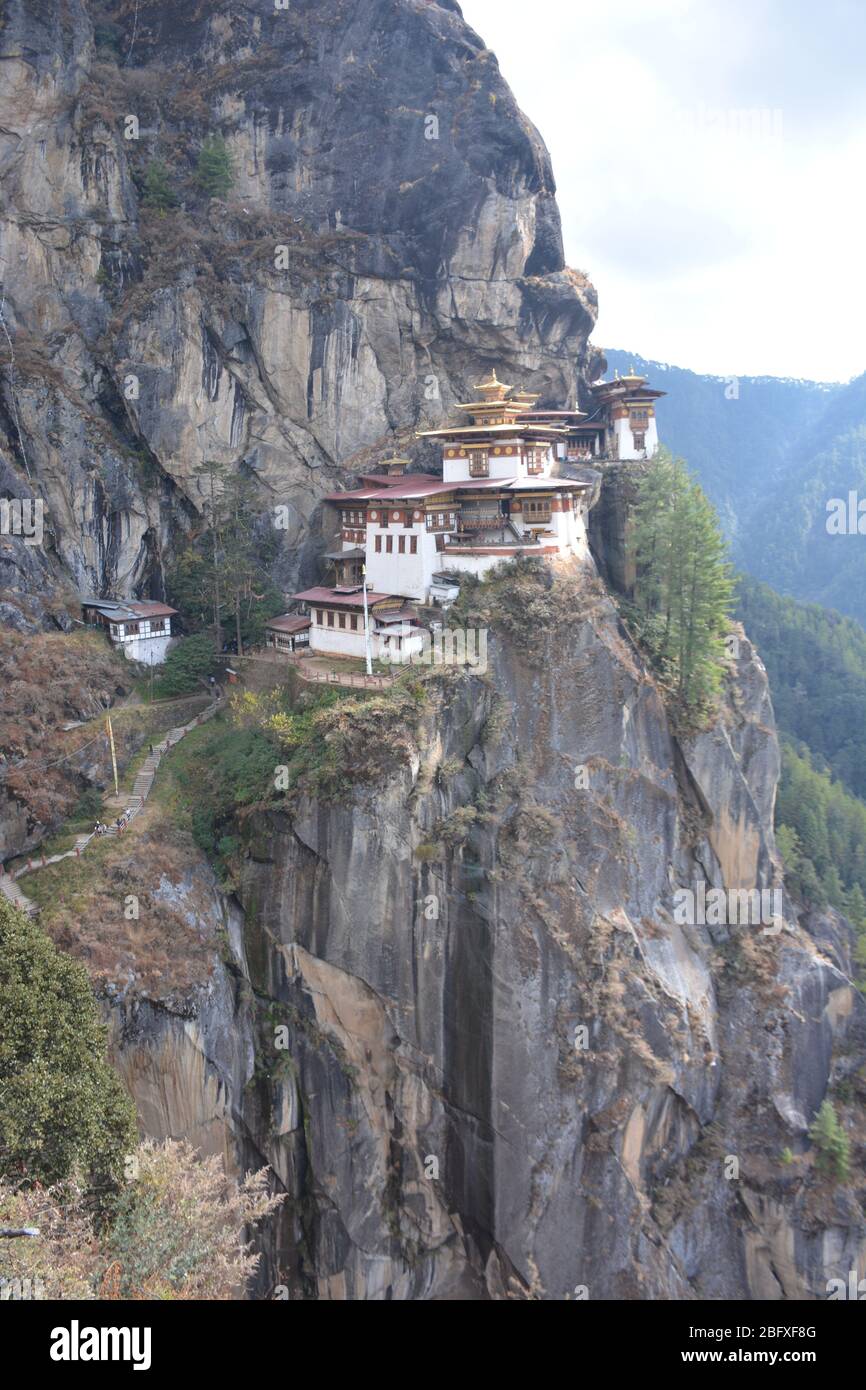 The Unesco-listed Tiger's Nest monastery (Paro Taktsang) is Bhutan's ...