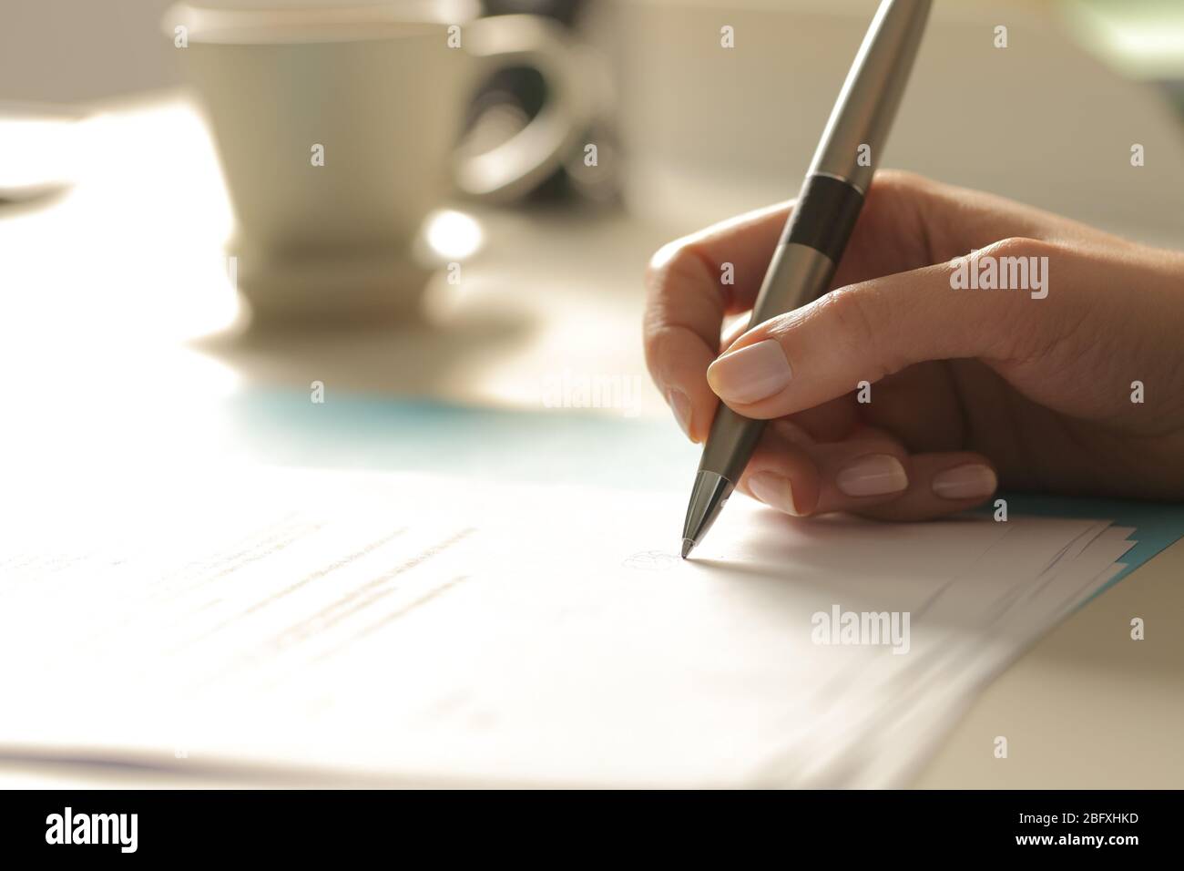 Signing hands hi-res stock photography and images - Alamy