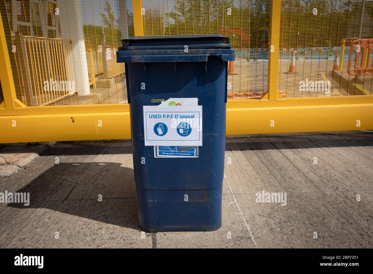 Refuse collection uk march 2020 hi-res stock photography and images - Alamy