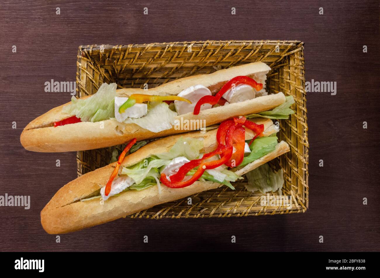 Sandwich basket hi-res stock photography and images - Alamy