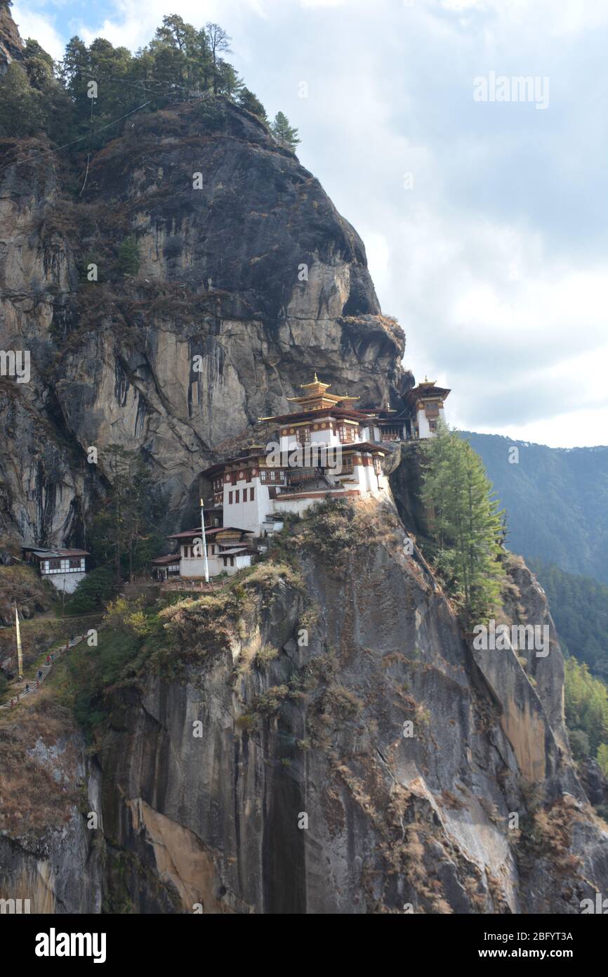 The Unesco-listed Tiger's Nest monastery (Paro Taktsang) is Bhutan's ...